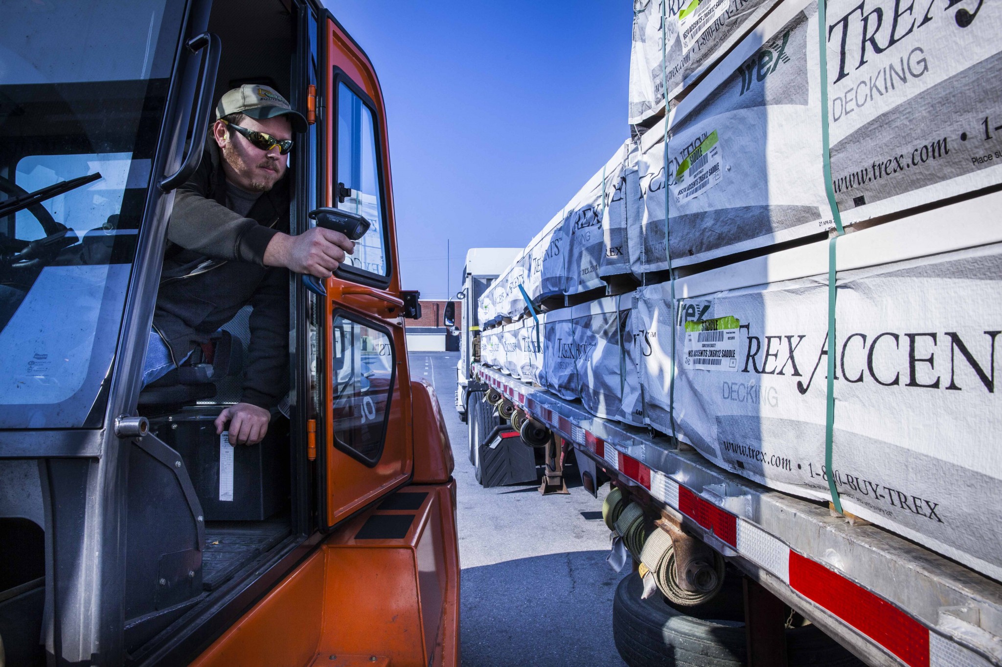 Wood-Inspired, Trex Trecks On to Profits | Builder Magazine