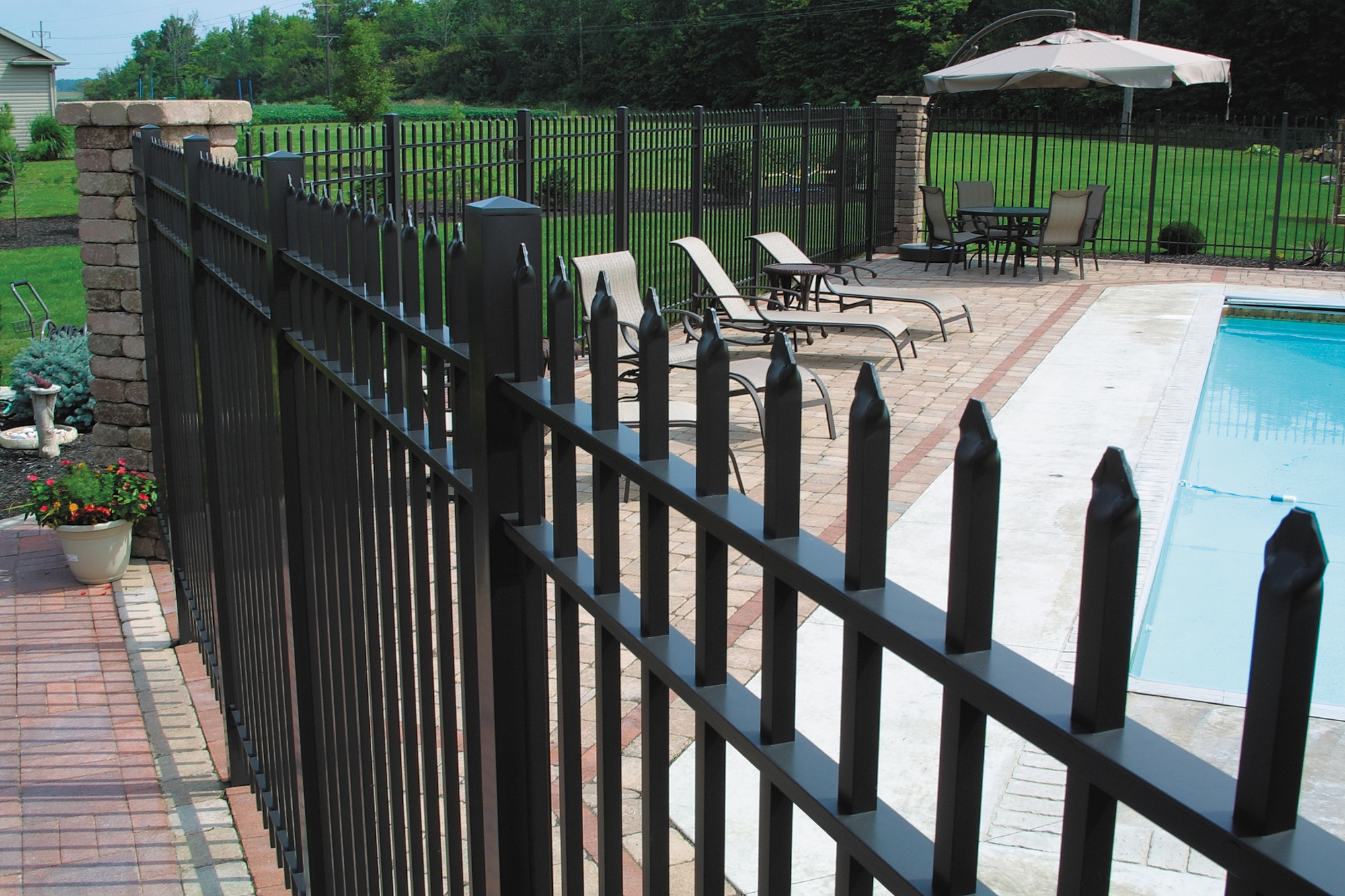 Aluminum Pool Fencing | JLC Online
