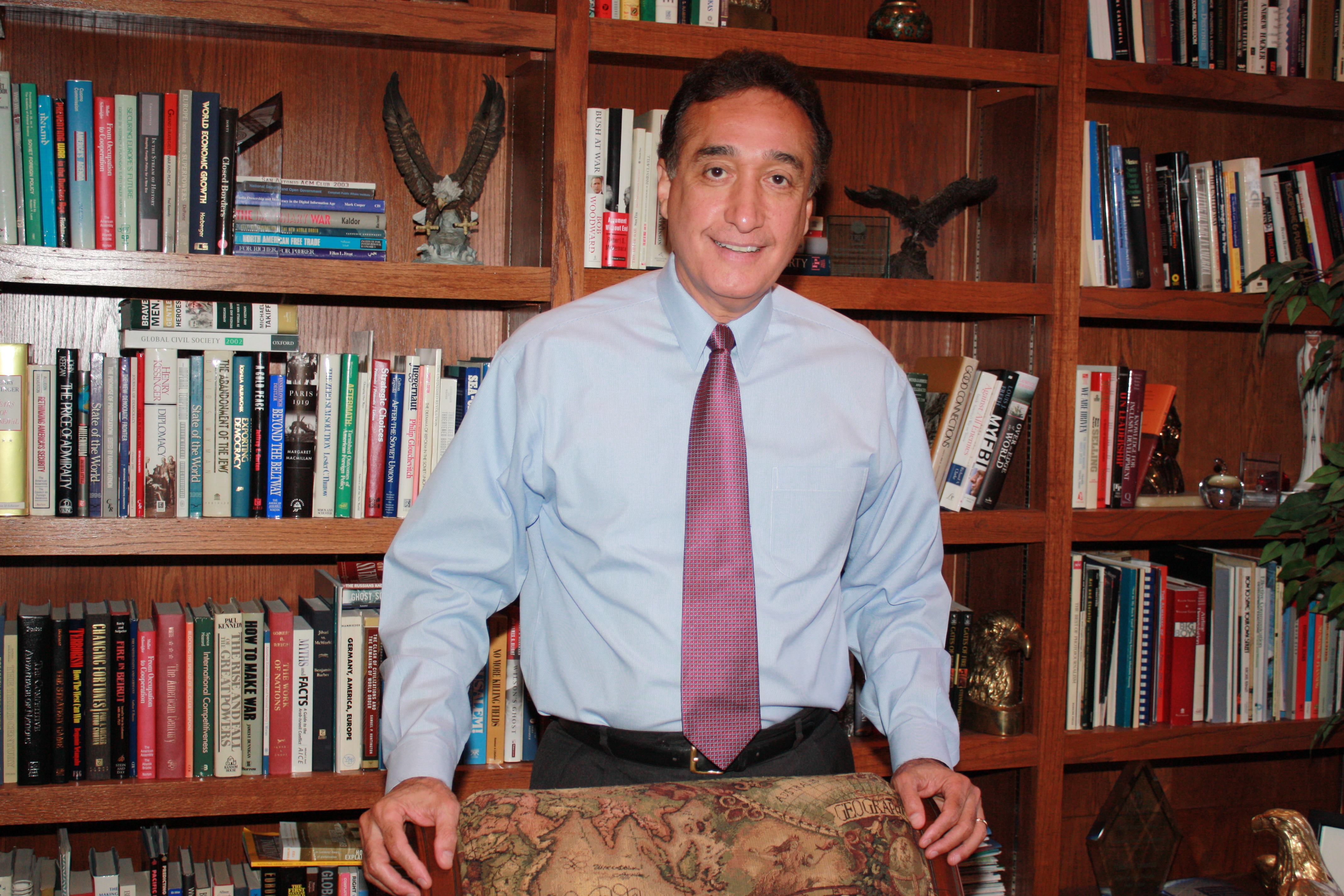 Pop Quiz: Q&A With Henry Cisneros on GSE Reform | Multifamily Executive ...