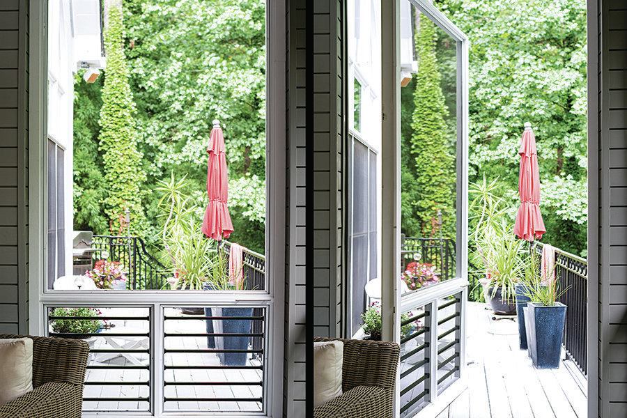 Pivoting Screen Door | JLC Online