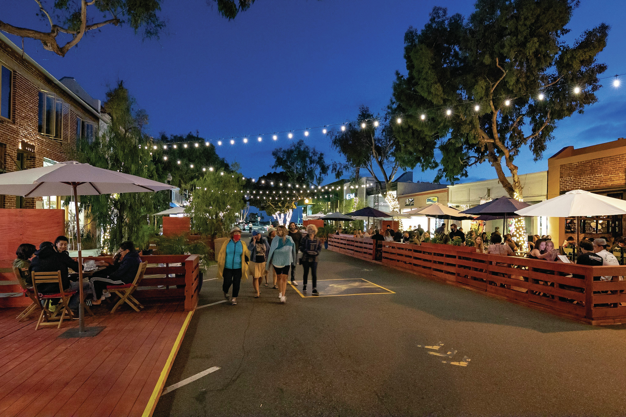 The Promenade on Forest, by SWA Group | Architect Magazine