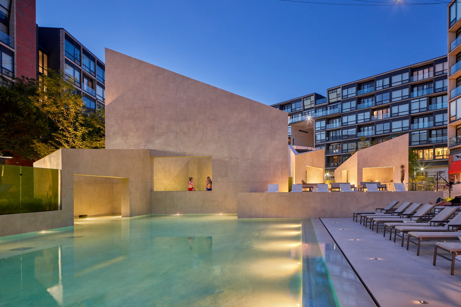 The Cove at The Piazza Pool Philadelphia| Aquatics International Magazine