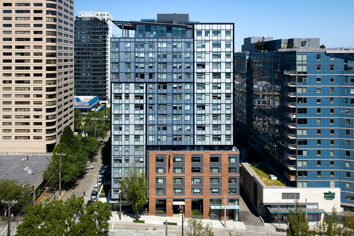 2024 BCDA Merit: The Rise on Madison | Blake House | Builder Magazine