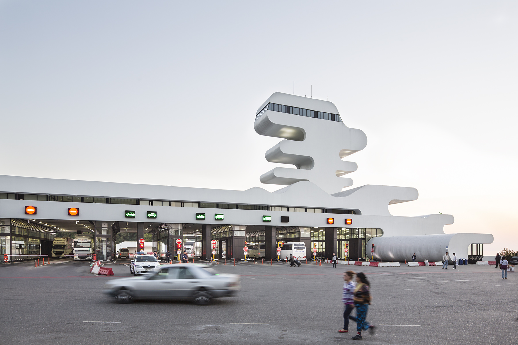 Sarpi Border Checkpoint | Architect Magazine