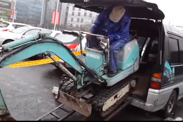 Hauling a Mini Excavator | JLC Online