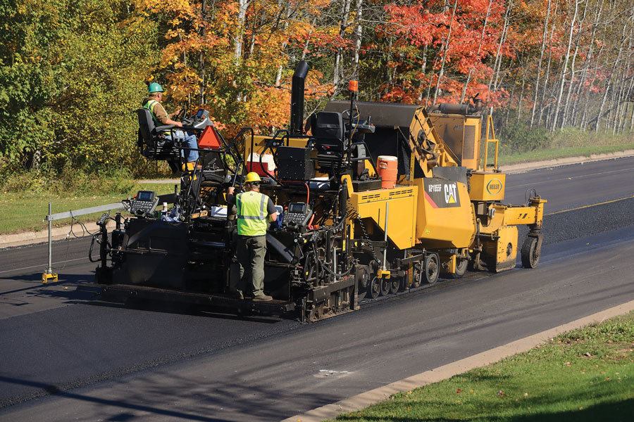 Paver has simple setup| Concrete Construction Magazine