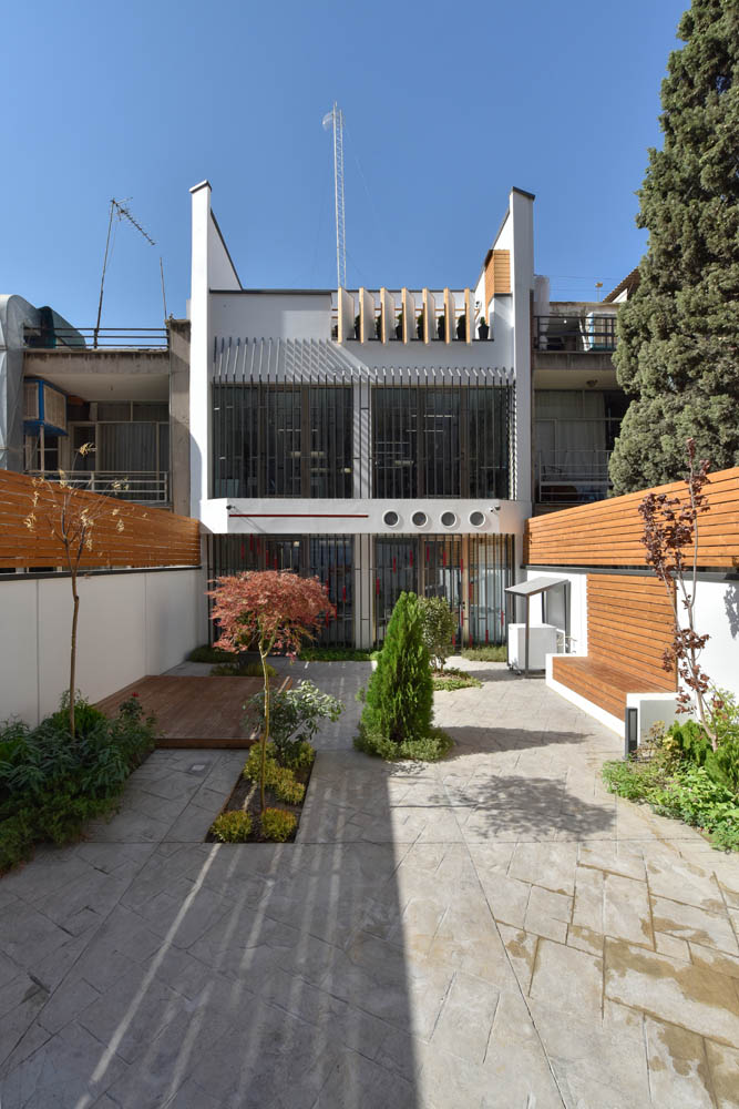 Varesh Building / Arel Architects Group | Architect Magazine