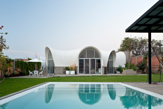 One Cohesive Home Made of Six Parabolic Modules | Architect Magazine