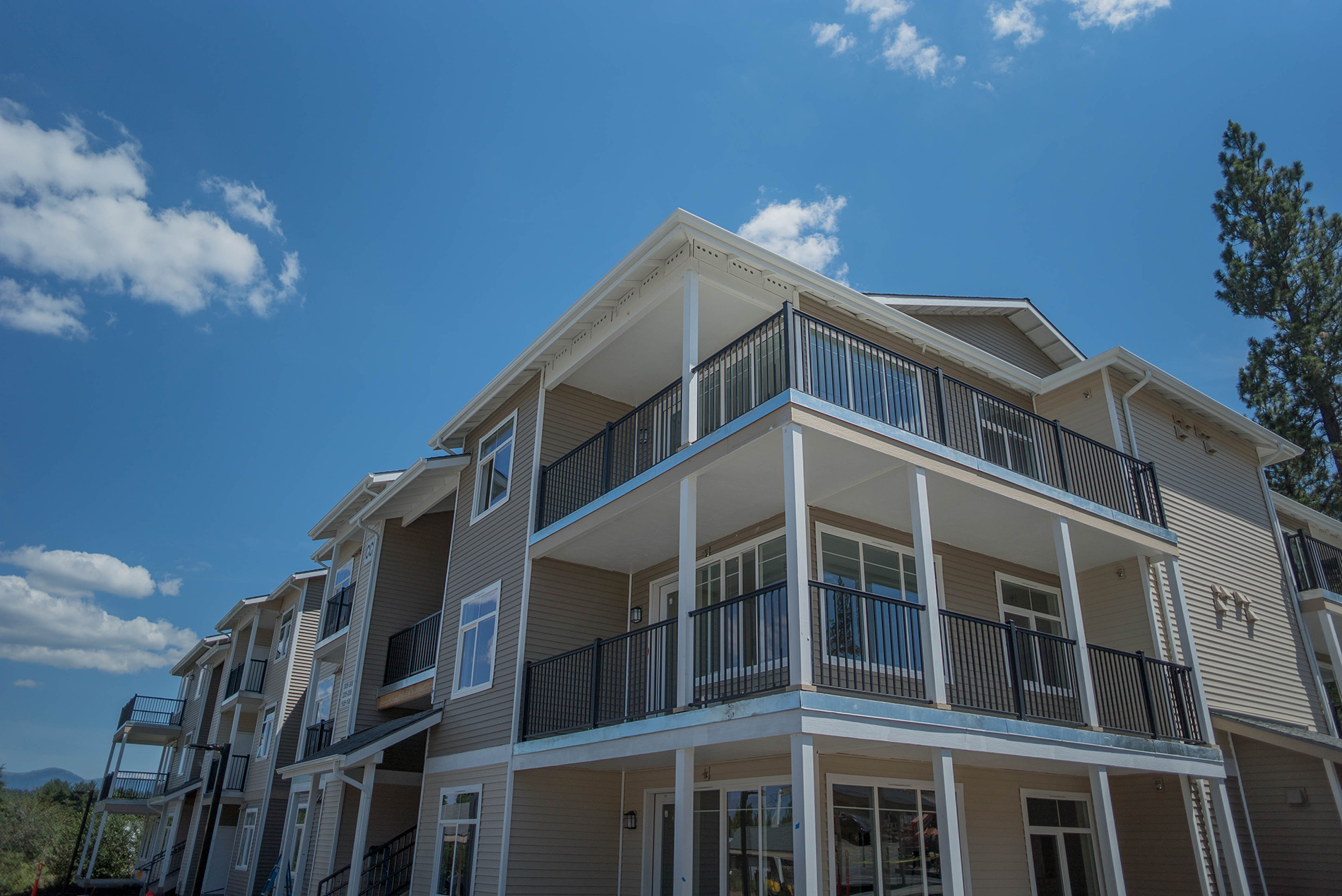 Katerra Acquires UEB Builders and Fortune-Johnson General Contractors ...