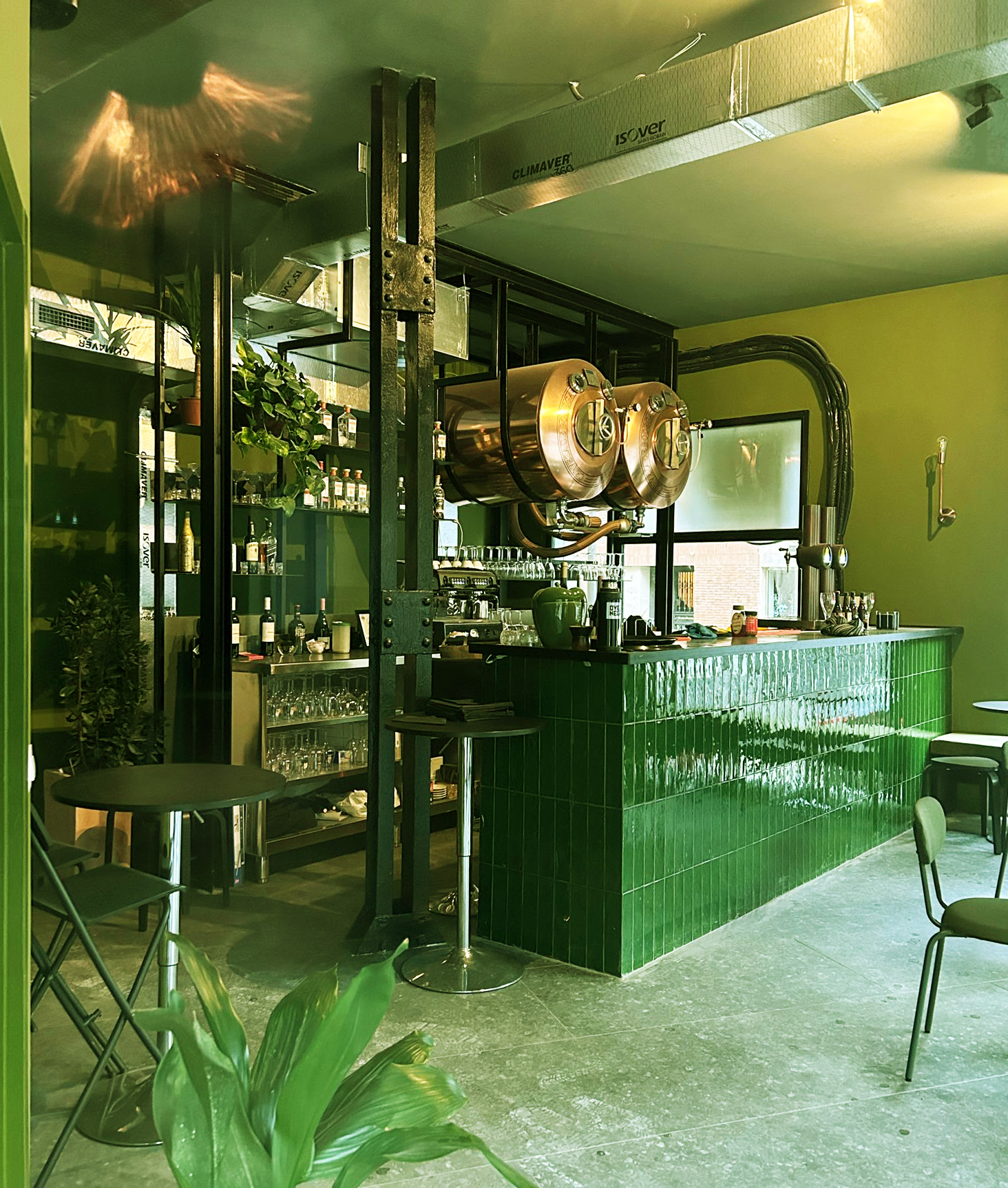 NUNA Bar | Architect Magazine