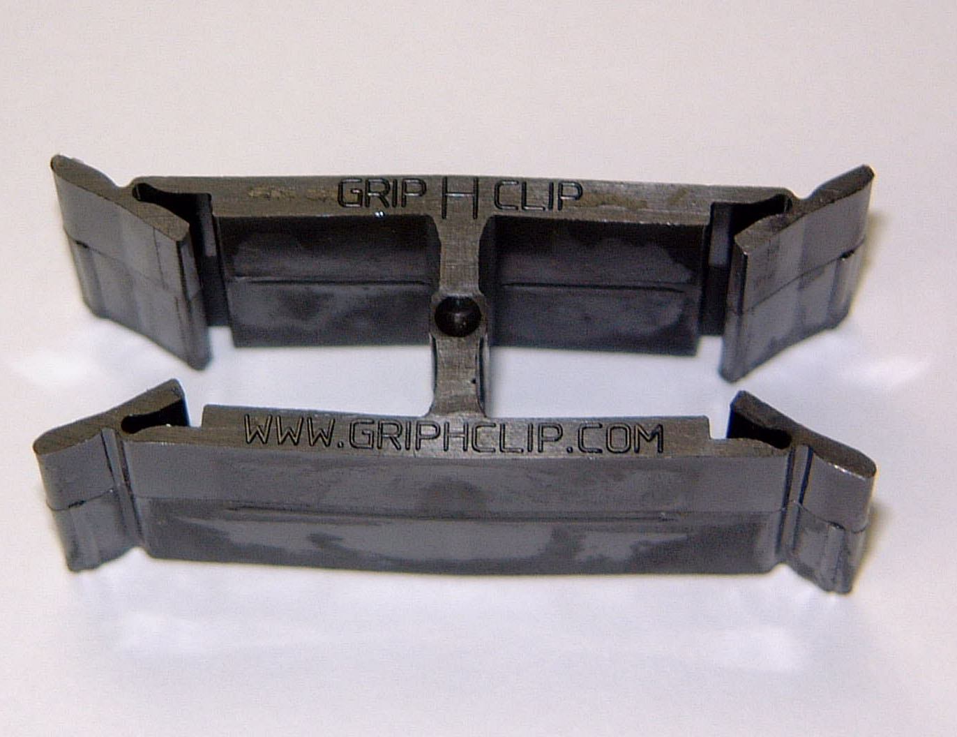 Nylon Roof Sheathing Clip by M&O Products | Builder Magazine