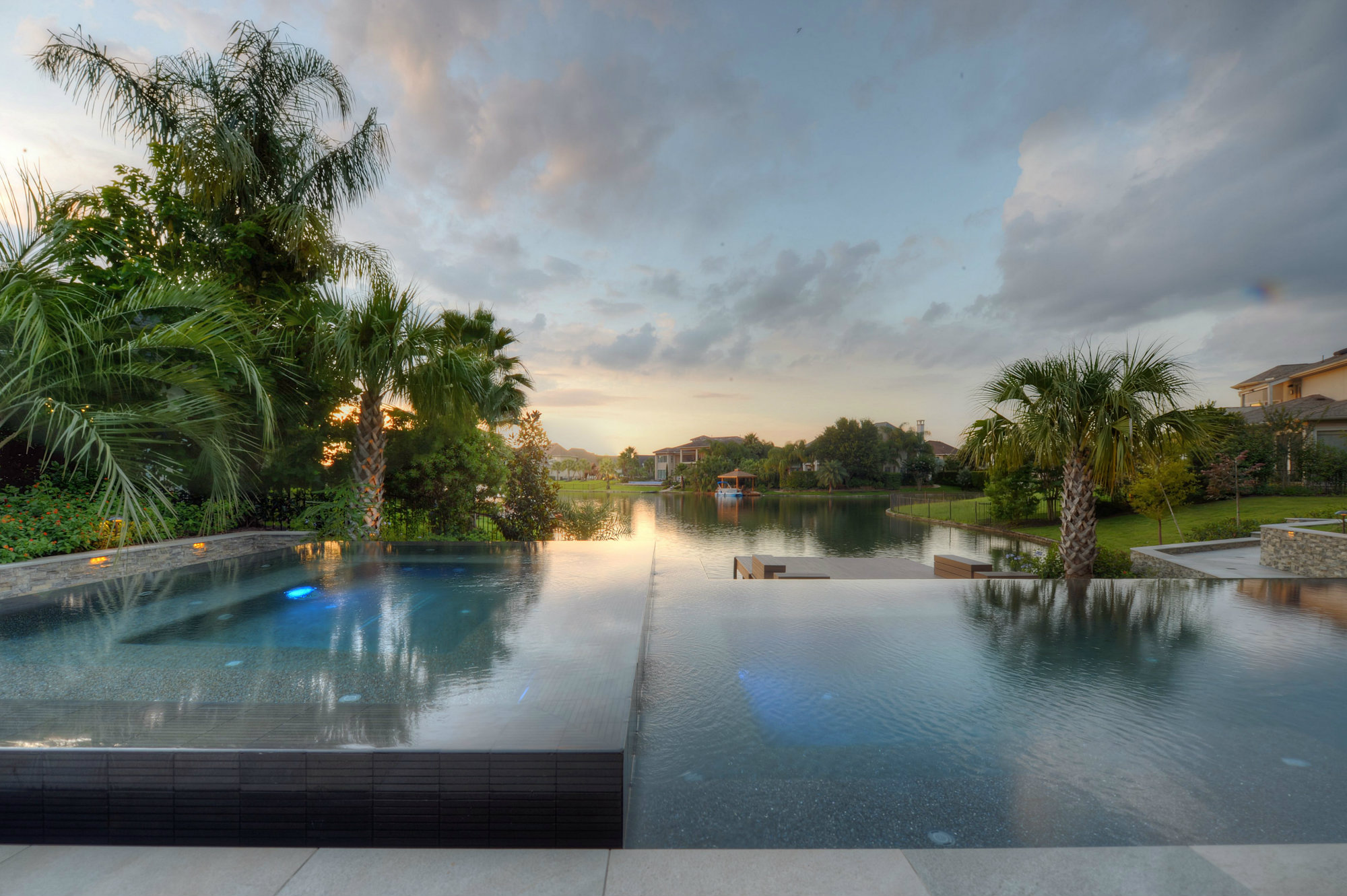LAKEFRONT LINEAR| Pool & Spa News