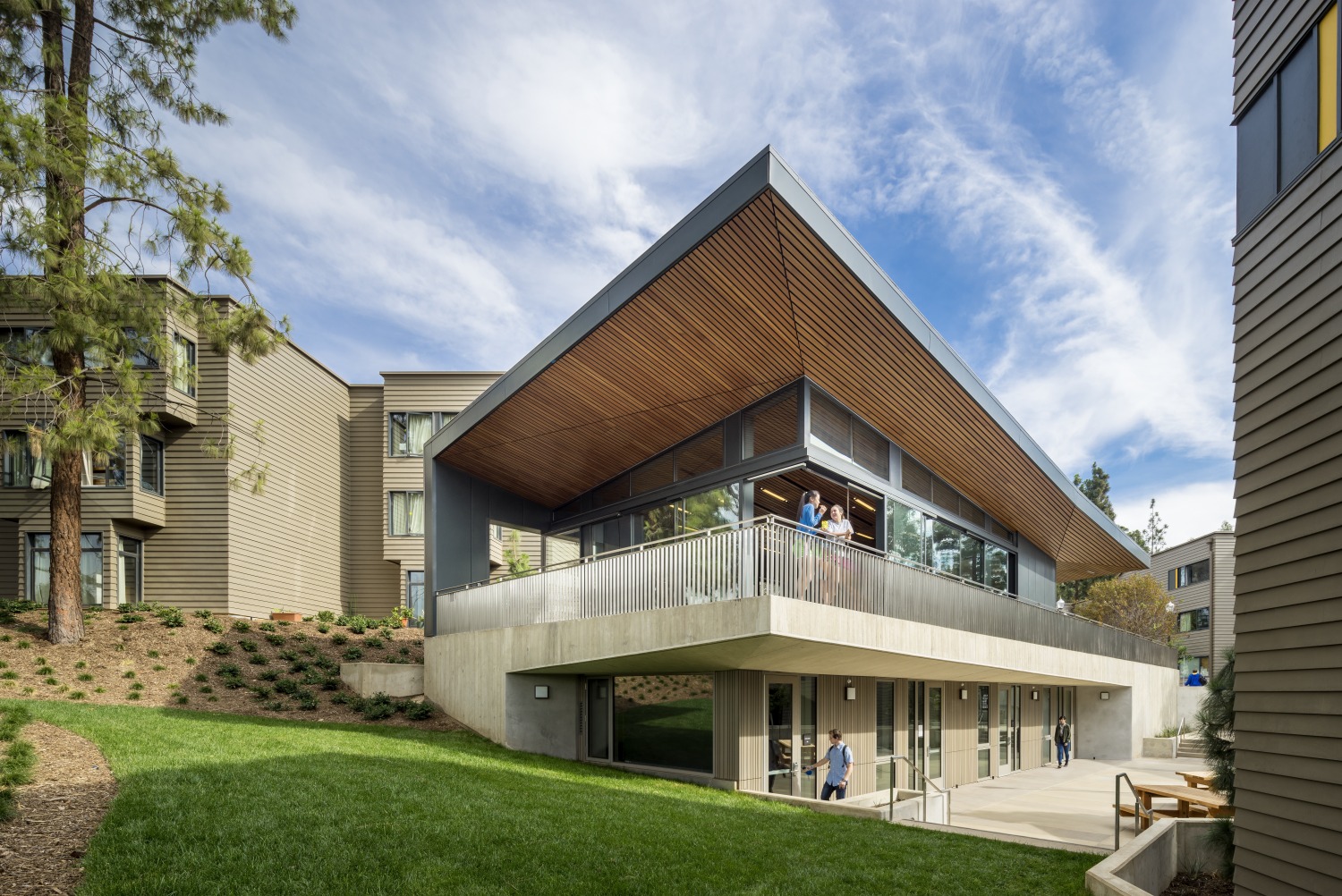 UCLA, Hitch Student Residences | Architect Magazine