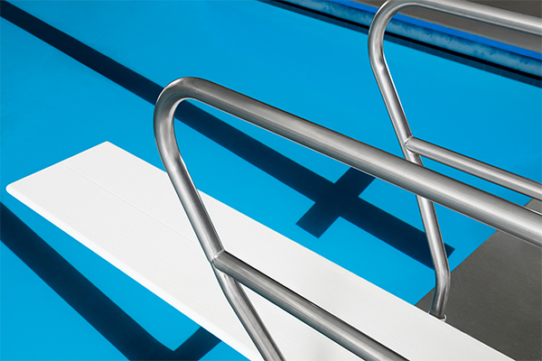Quality and Safety are the Hallmarks of S.R.Smith Diving Boards ...