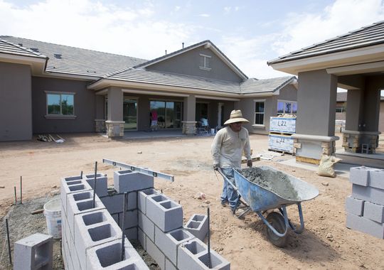 Builder Discounts Are What's Rising in Phoenix | Builder Magazine