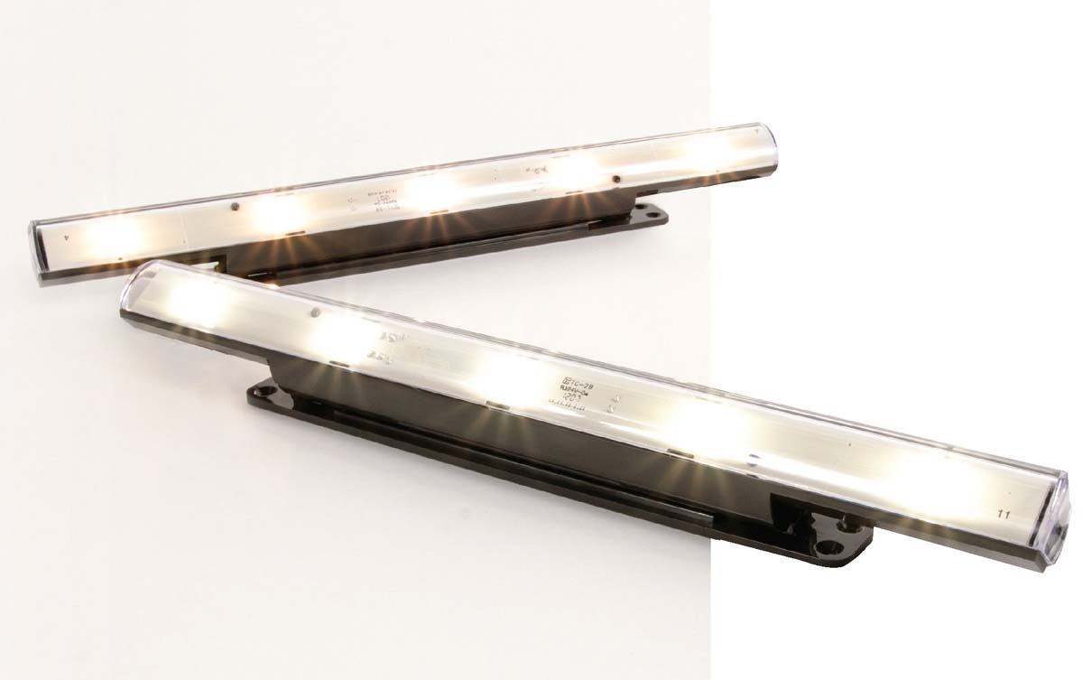 eW Cove Powercore compact linear LED fixture from Color Kinetics ...