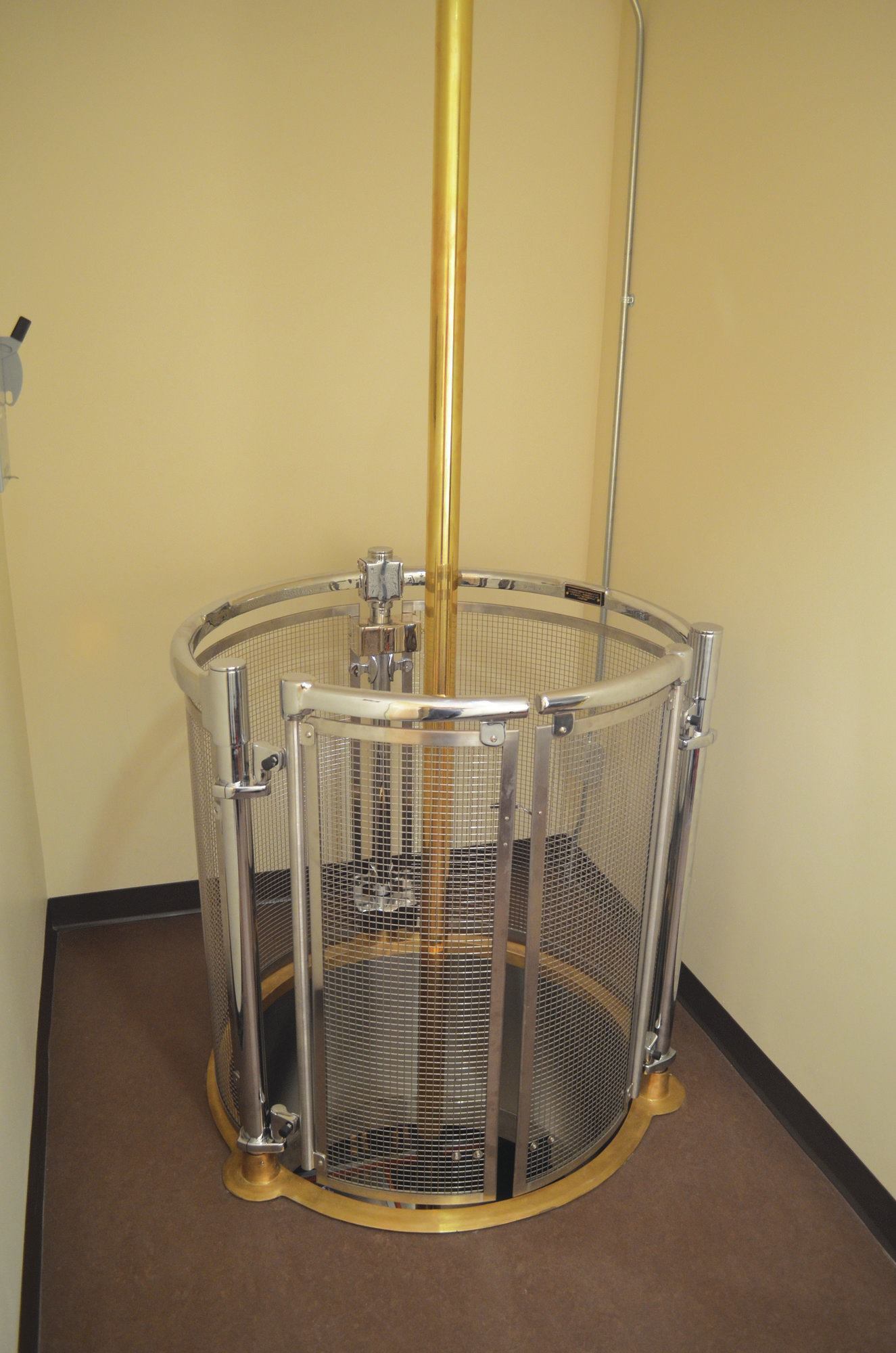 Sliding Pole | JLC Online