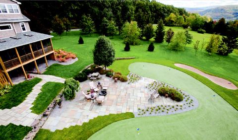 Landscaped to a Tee | Builder Magazine