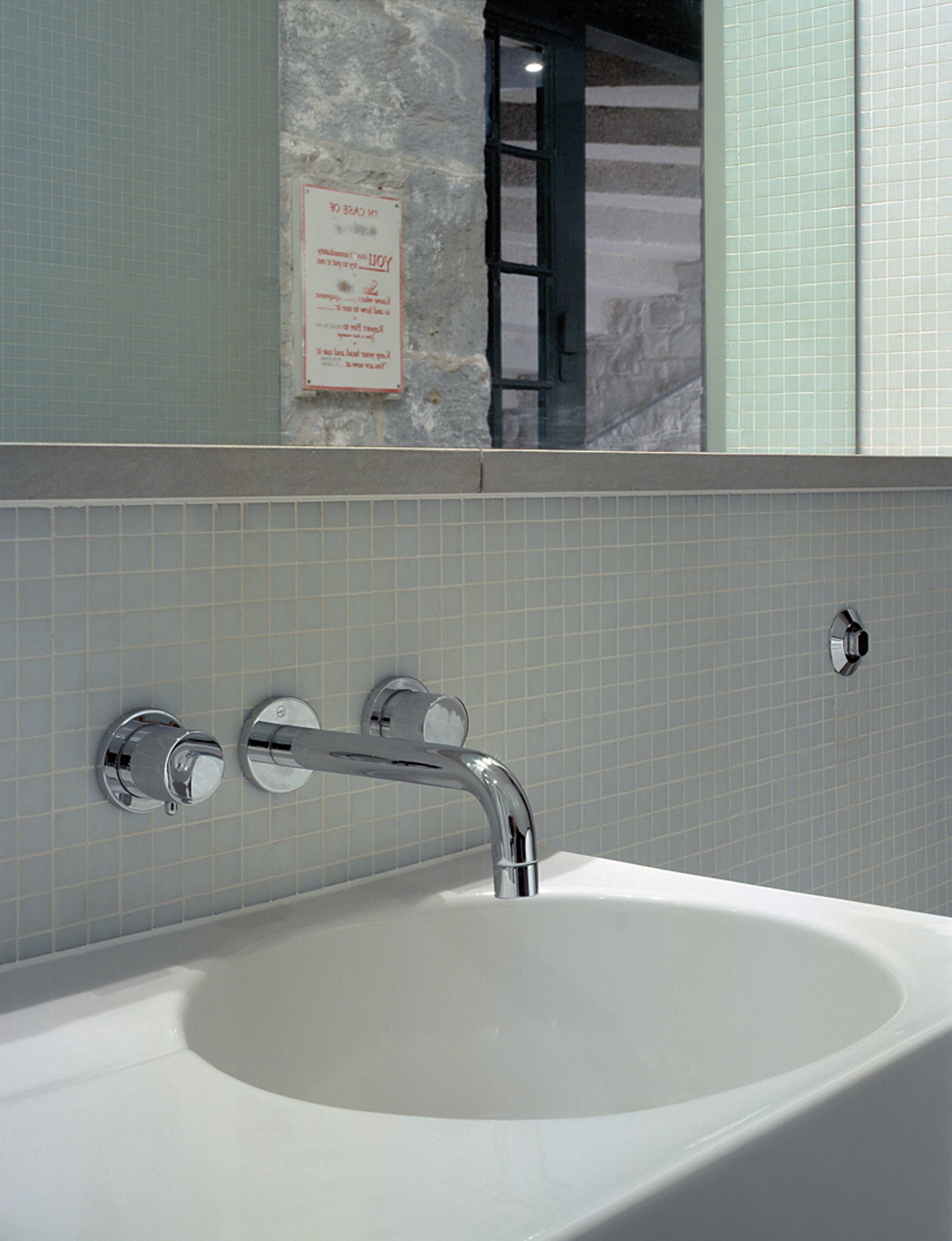 Bath: Pointed Counterpoint | Builder Magazine