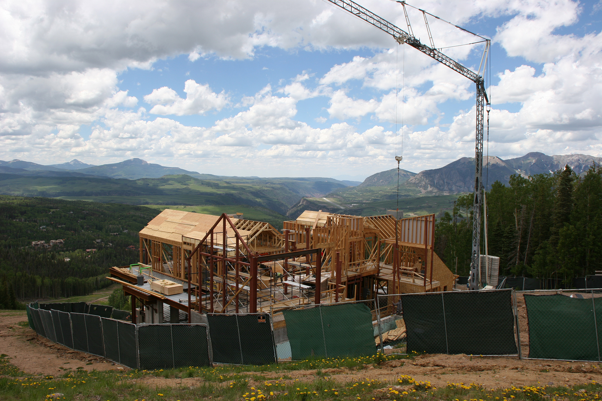 The Surprising Strength of 4-in-1 Structural Insulation Panels ...