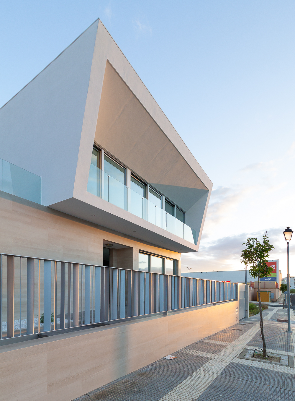 Bezel House | Builder Magazine