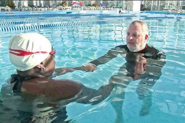Reaching Out to Fearful Swimmers| Aquatics International Magazine
