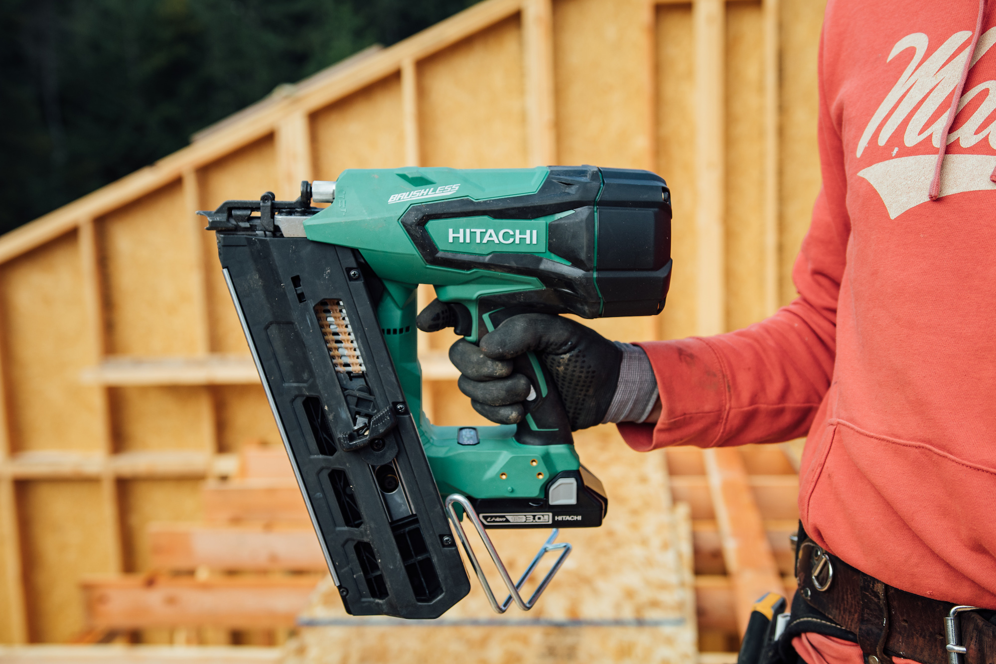 Hitachi NR1890DR Cordless Nail Gun Tools Of The Trade Hitachi NR1890DR Cordless Nail Gun Tools Of The Trade