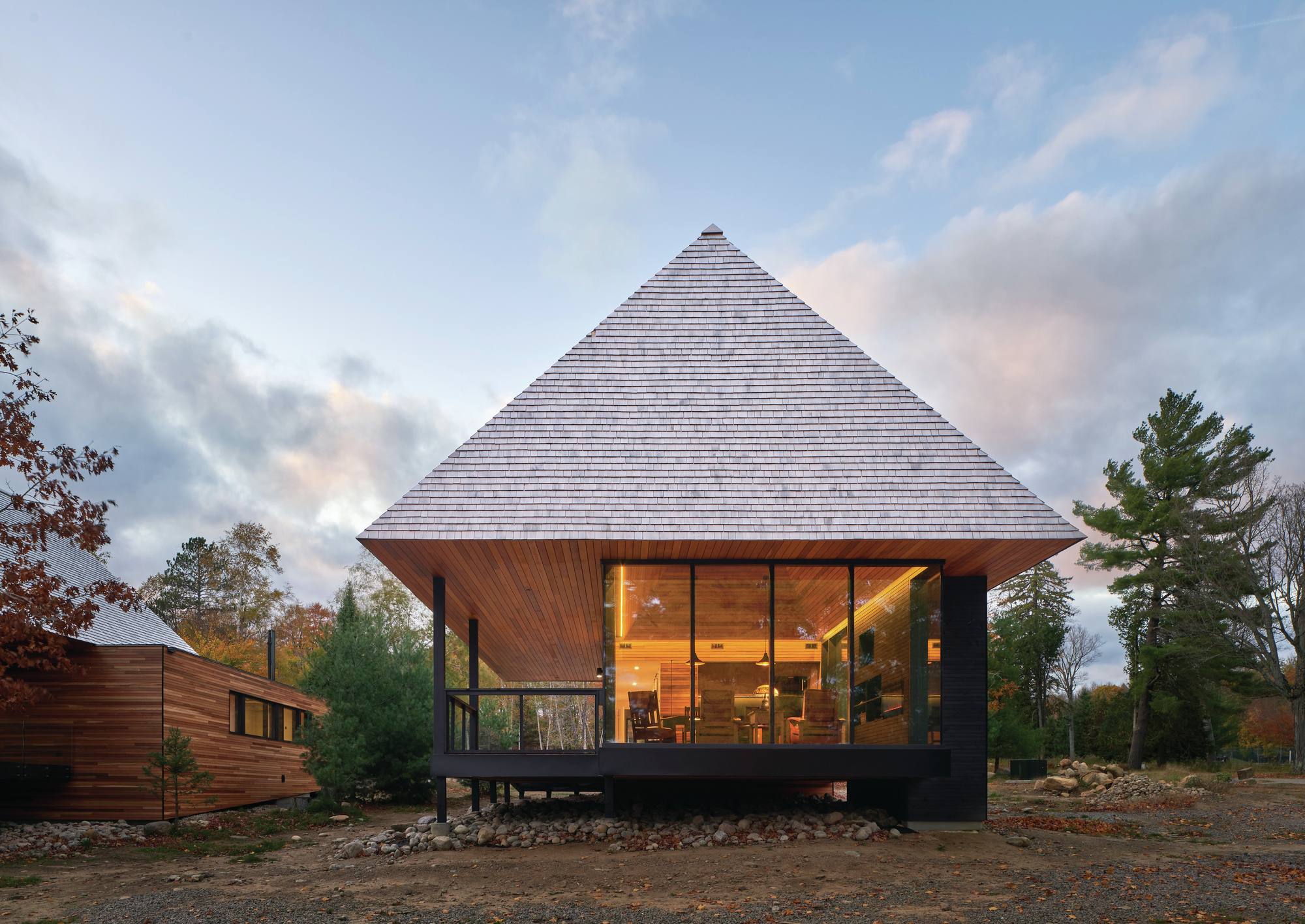 Bigwin Island Club Cabins, by MacKay-Lyons Sweetapple Architects ...