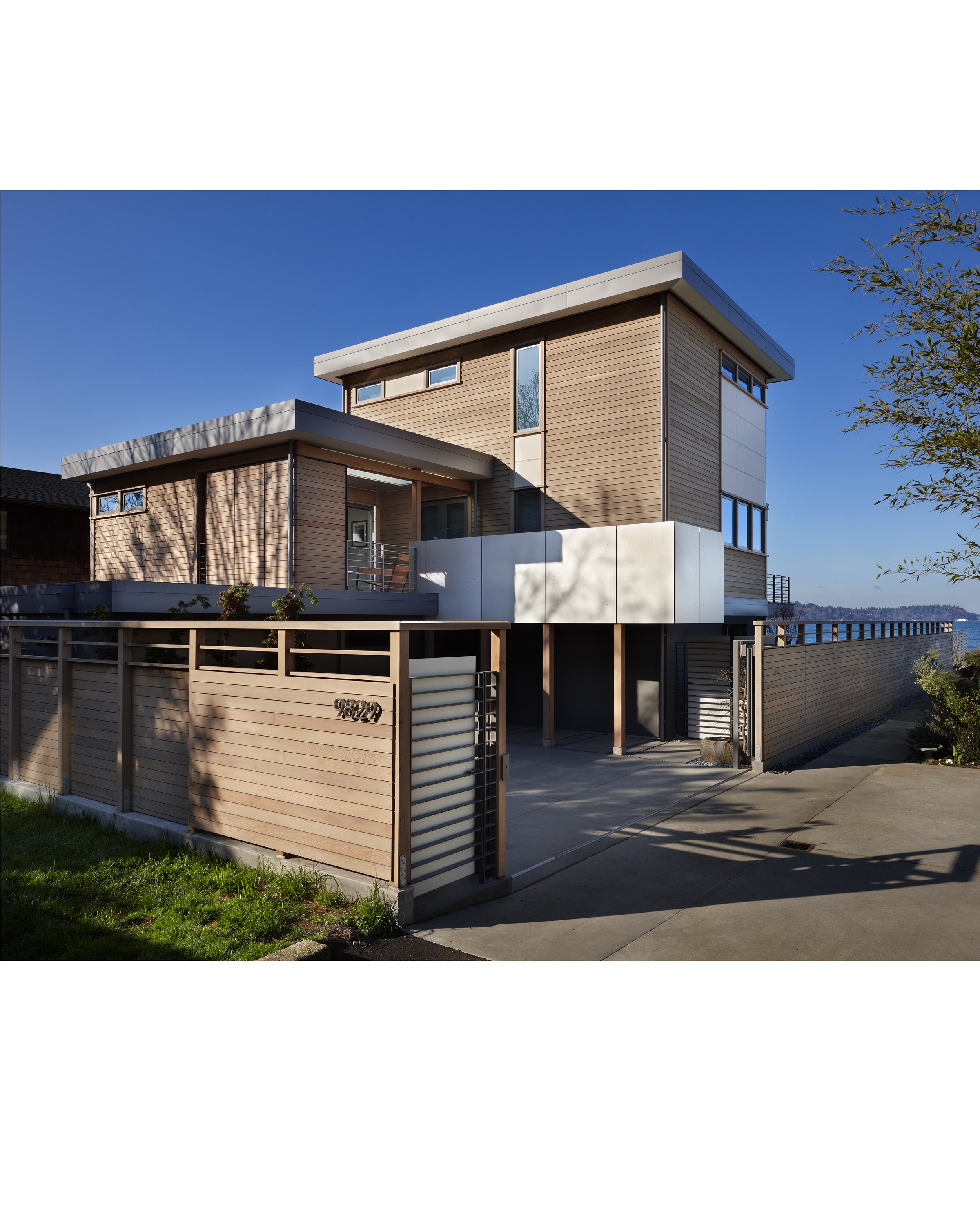 Waterfront Residence | Builder Magazine