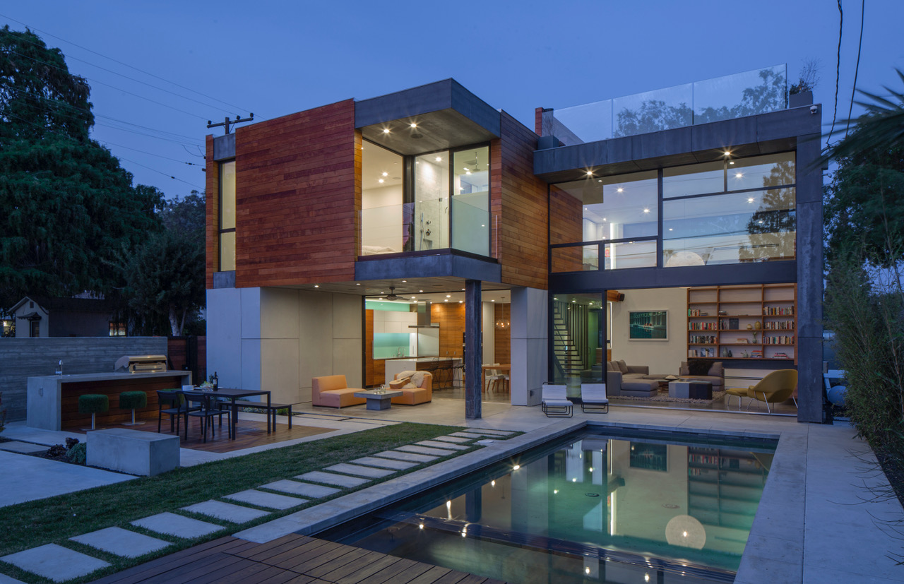 Prefab Panels Blend Energy Efficiency with High Design | Builder Magazine