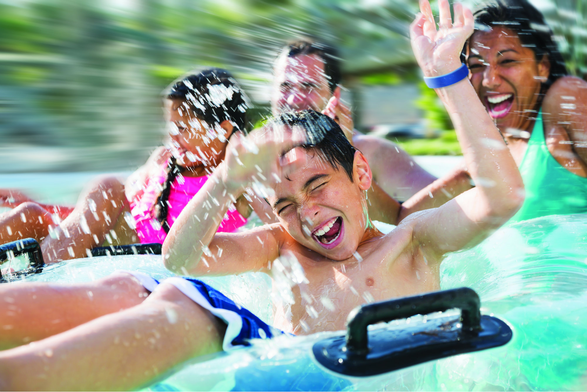 Queue Tips: How to Use Electronic Ride Reservation to Manage Your Lines ...