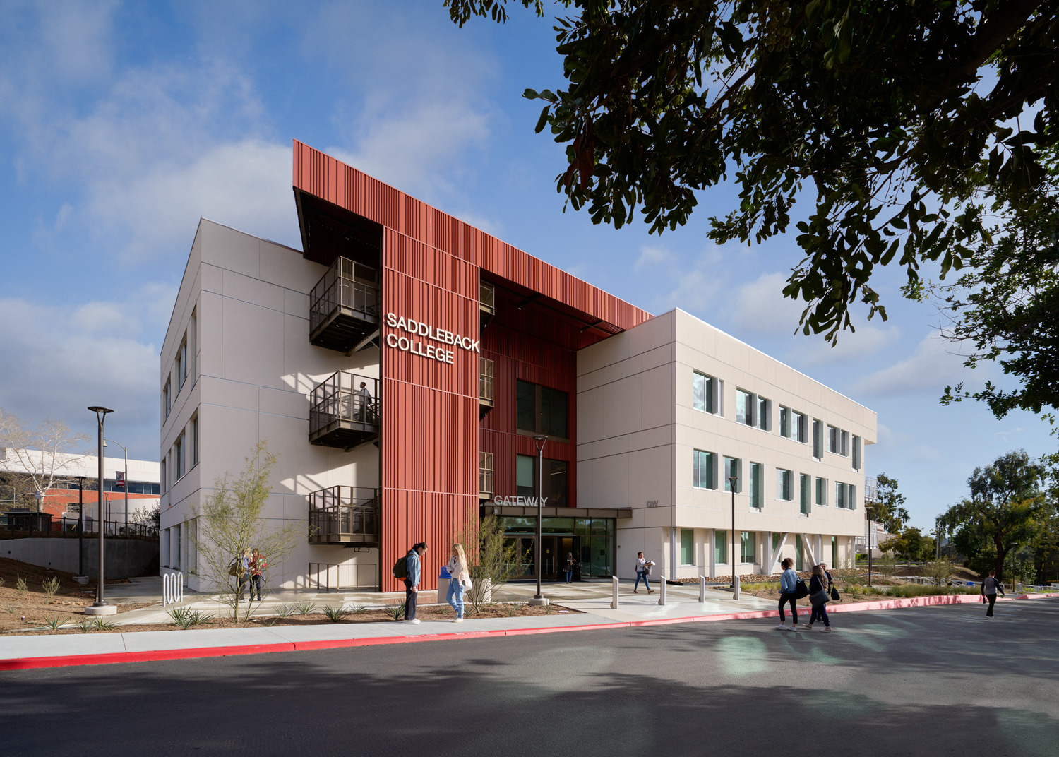 Saddleback College Gateway Building | Architect Magazine